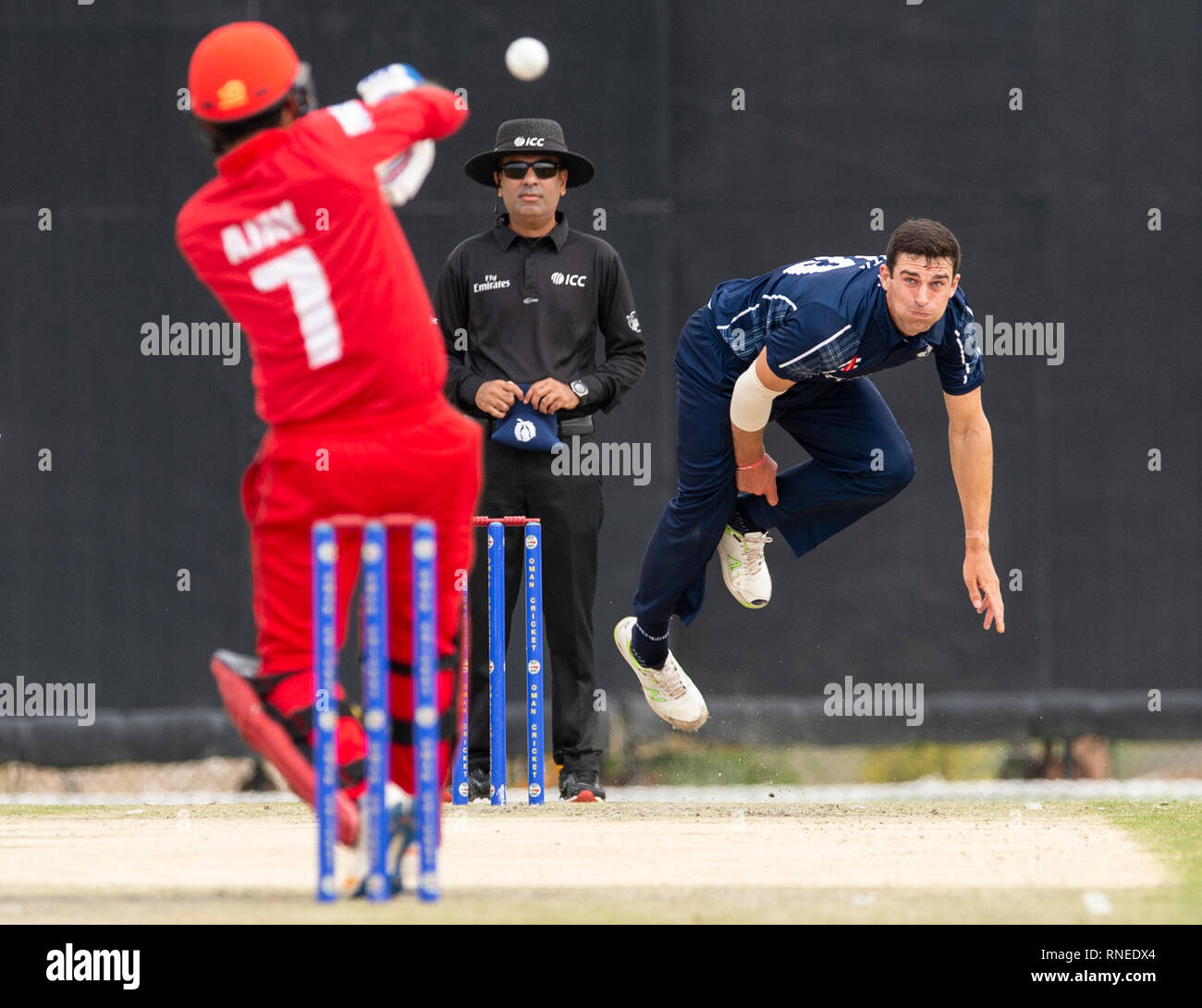 10 wickets hi-res stock photography and images - Alamy