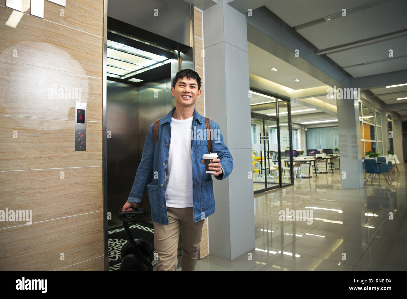 Business young man to work Stock Photo - Alamy