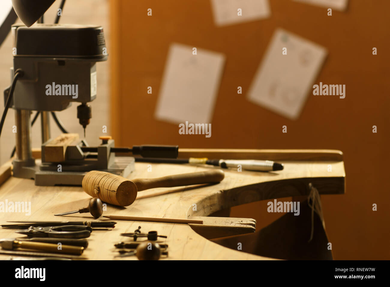 The artist's workbench Stock Photo - Alamy