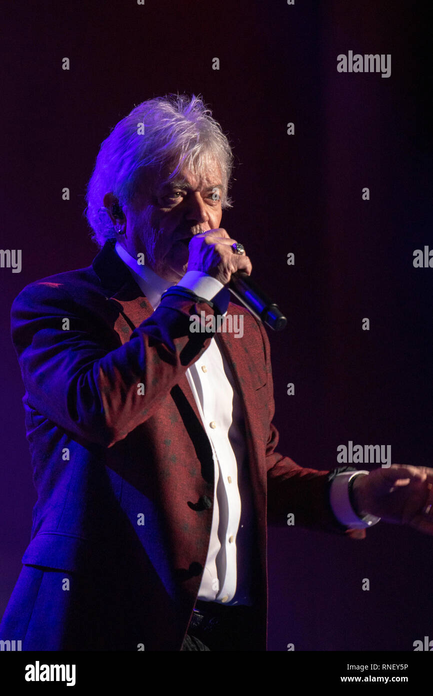 Singer Russell Hitchcock of 'Air Supply' Stock Photo - Alamy