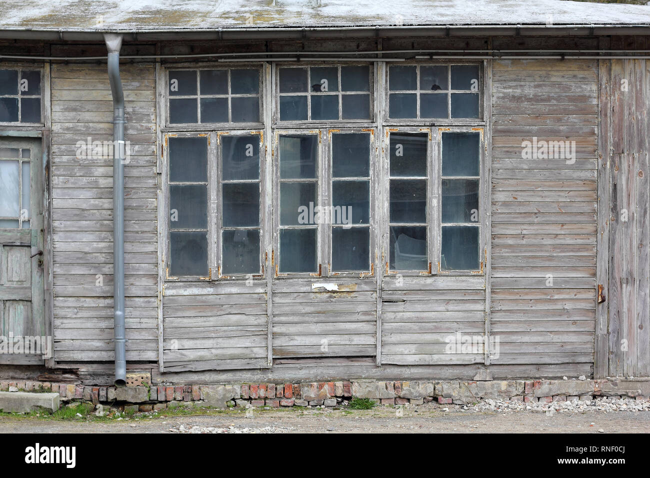 An old wooden barrack Stock Photo - Alamy