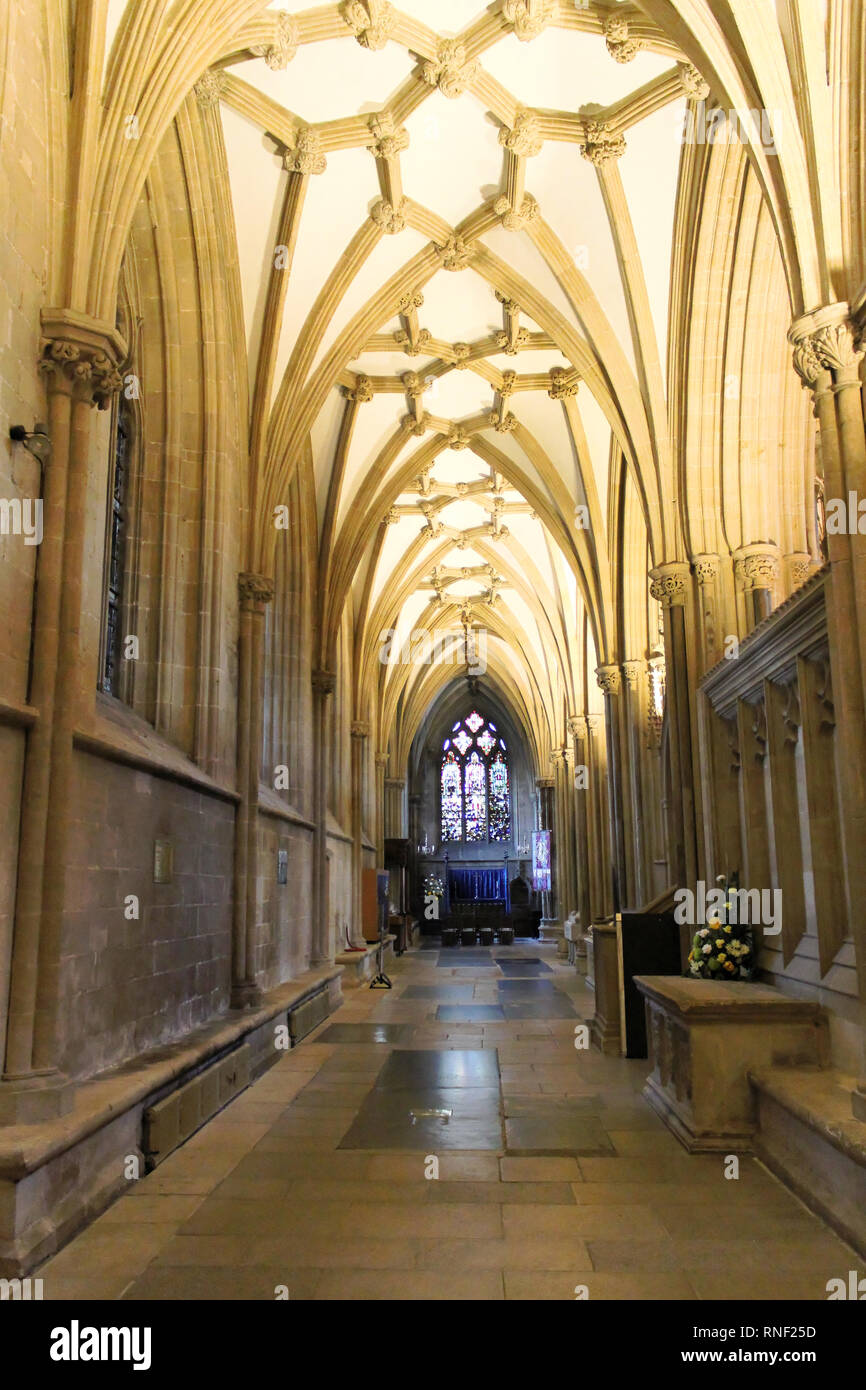 Gothic wells cathedral hi-res stock photography and images - Alamy