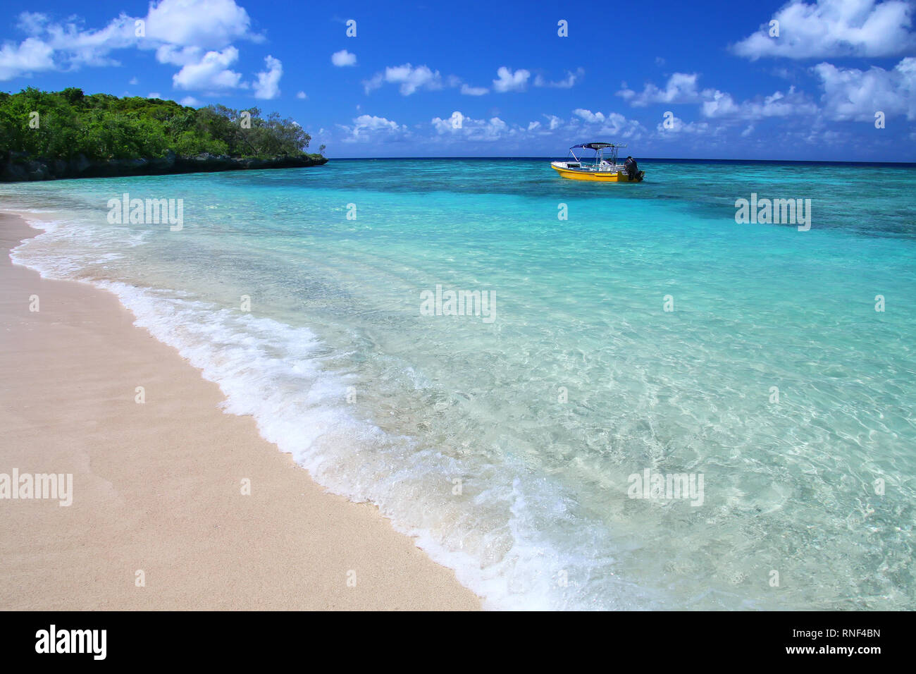 Sandy beach at Gee island in Ouvea lagoon, Loyalty Islands, New ...