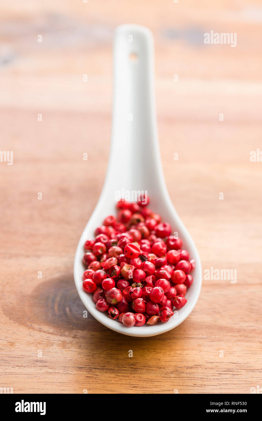 Pink peppercorn hi-res stock photography and images - Alamy
