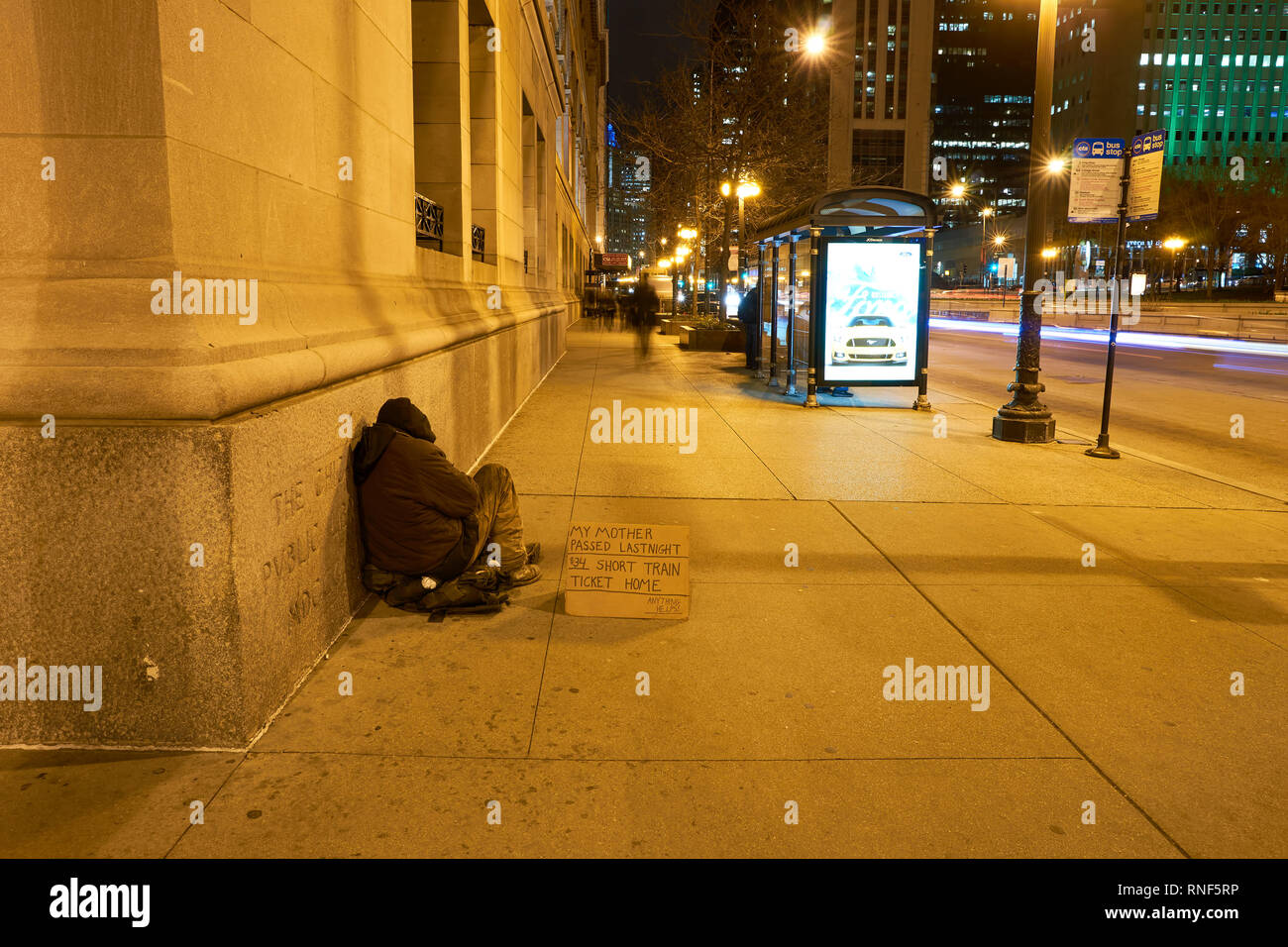 Chicago illinois homeless street hi-res stock photography and images ...