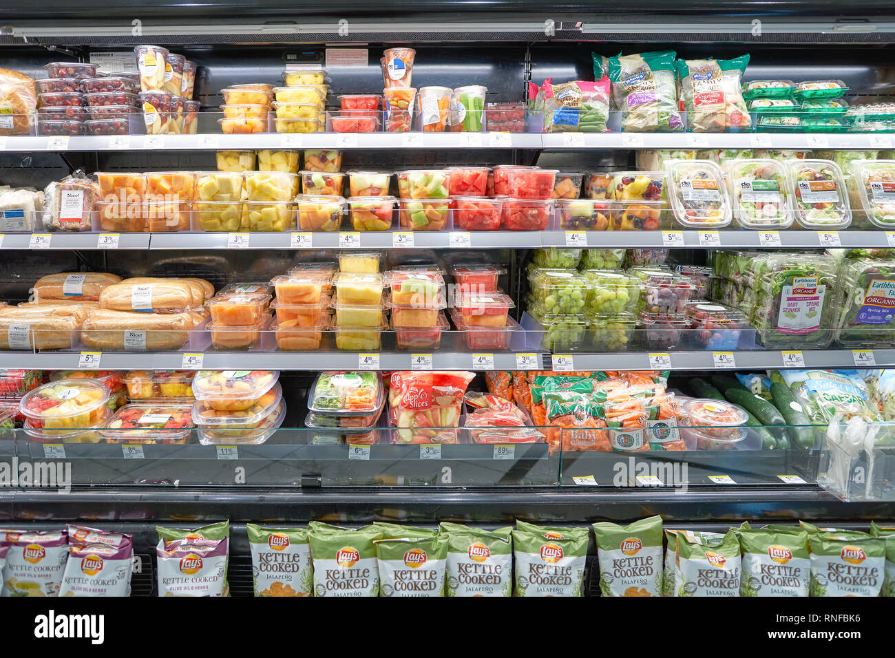 Inside walgreens store hi-res stock photography and images - Alamy