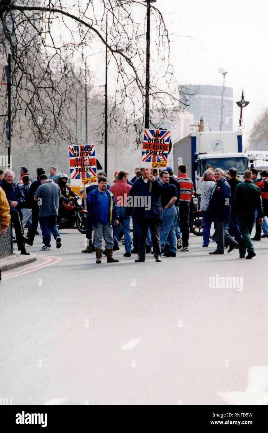 Lorry Drivers Fuel Protest High Resolution Stock Photography and Images ...