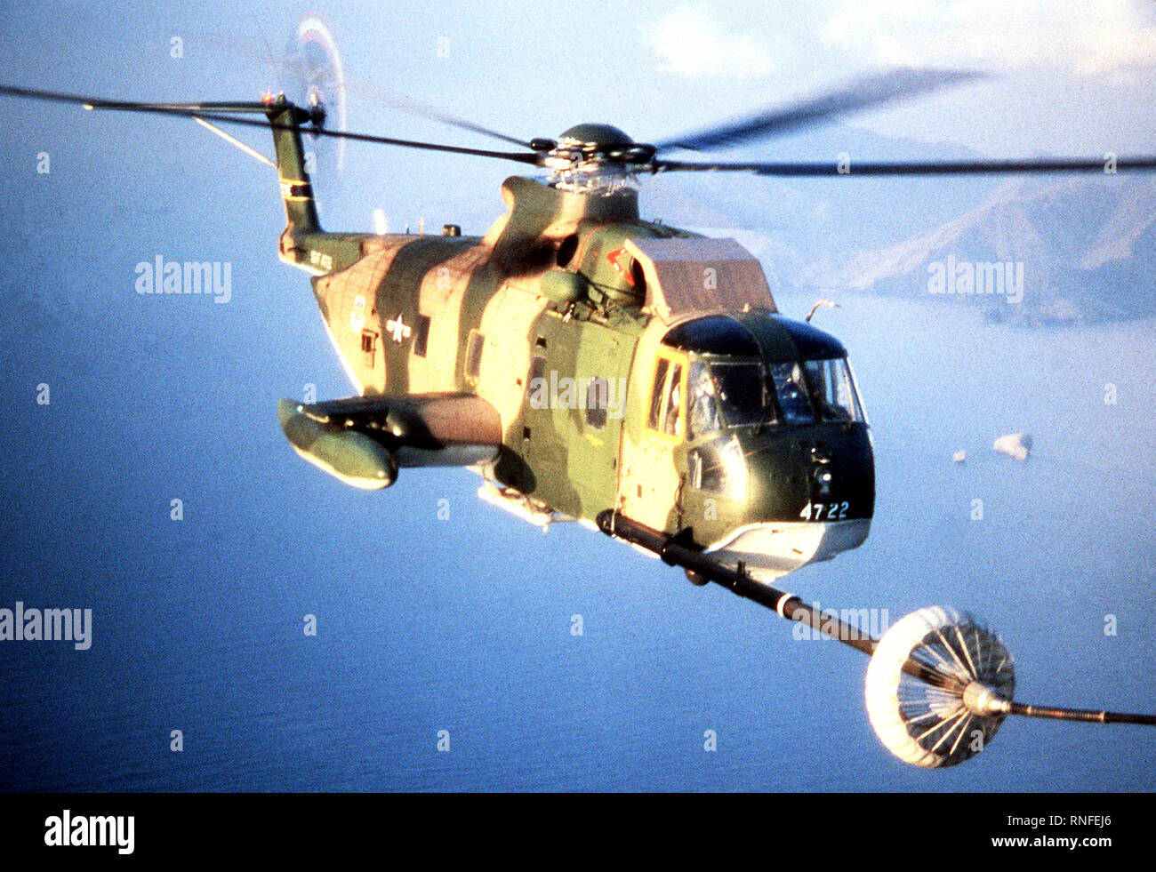 Helicopter(right) hi-res stock photography and images - Alamy