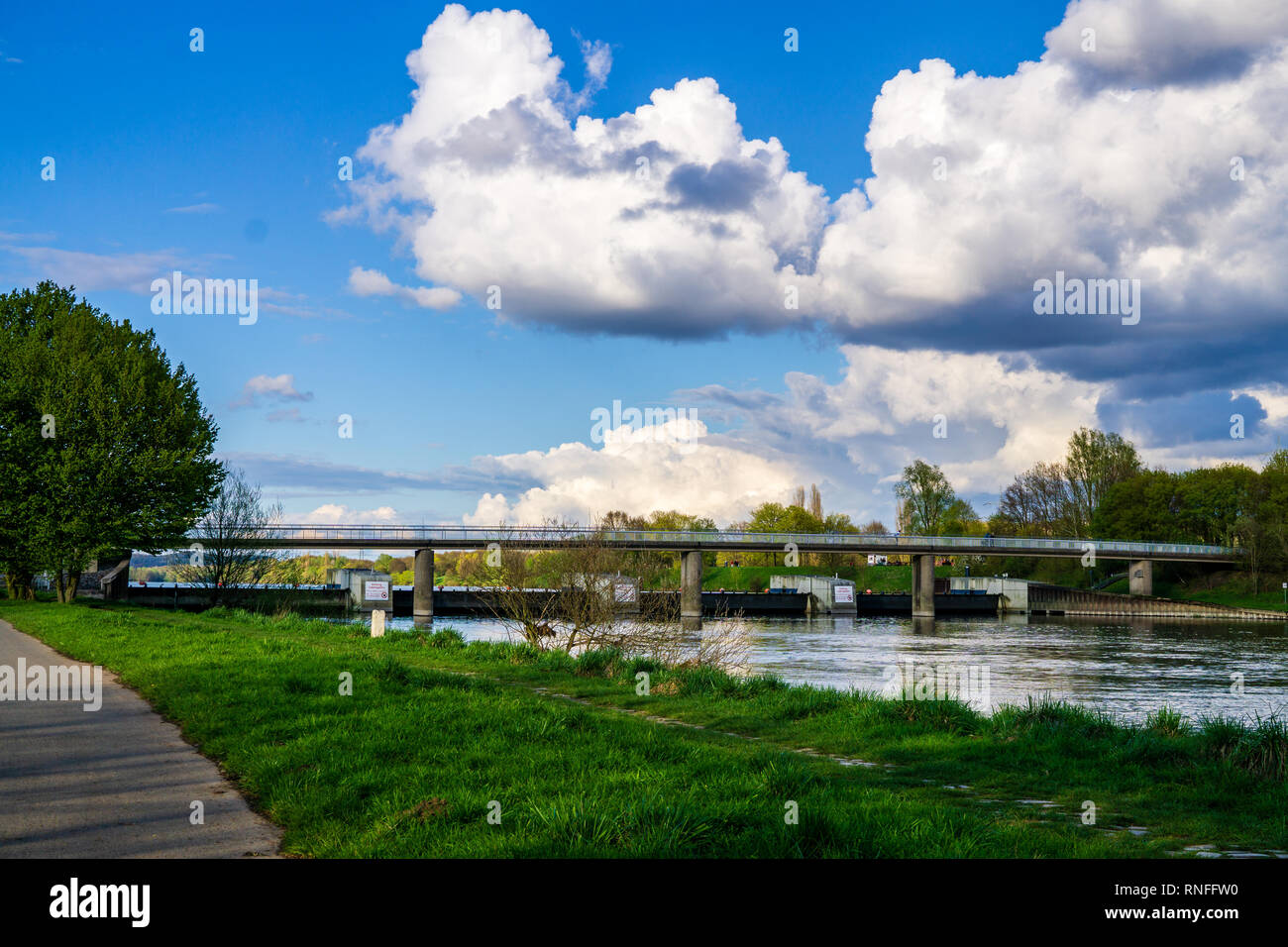 Handtrack hi-res stock photography and images - Alamy