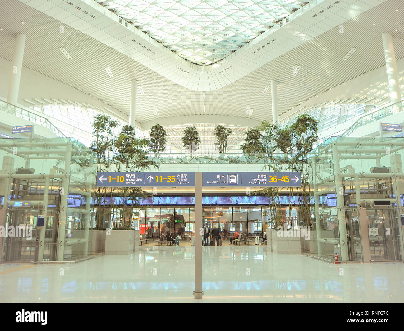 Public bus seoul south korea hi-res stock photography and images - Alamy