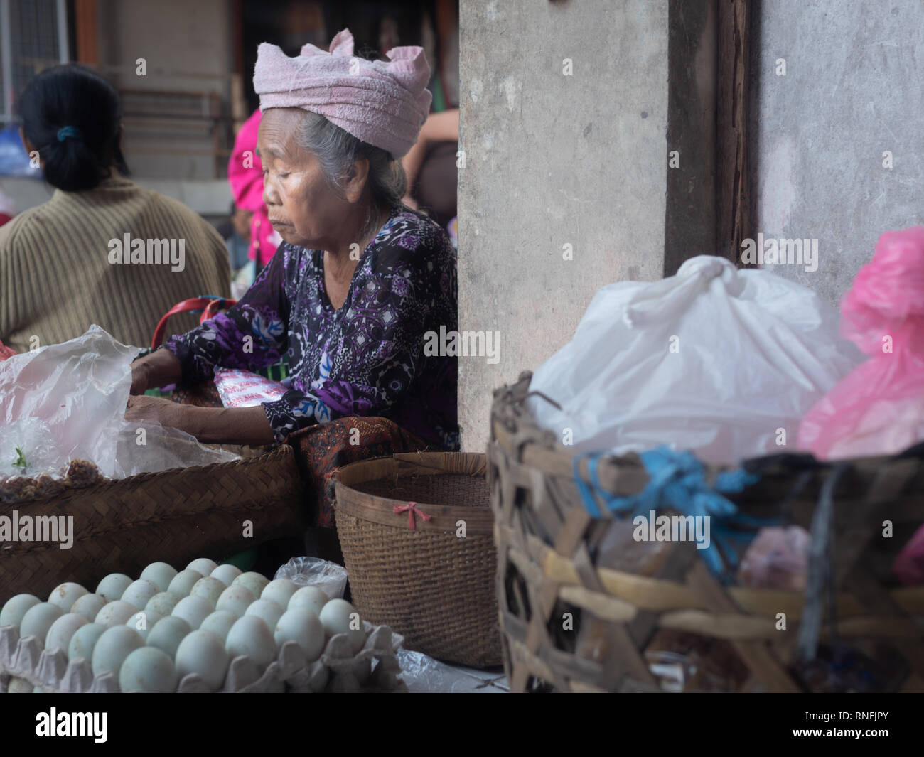 Balinese traditional market hi-res stock photography and images - Alamy
