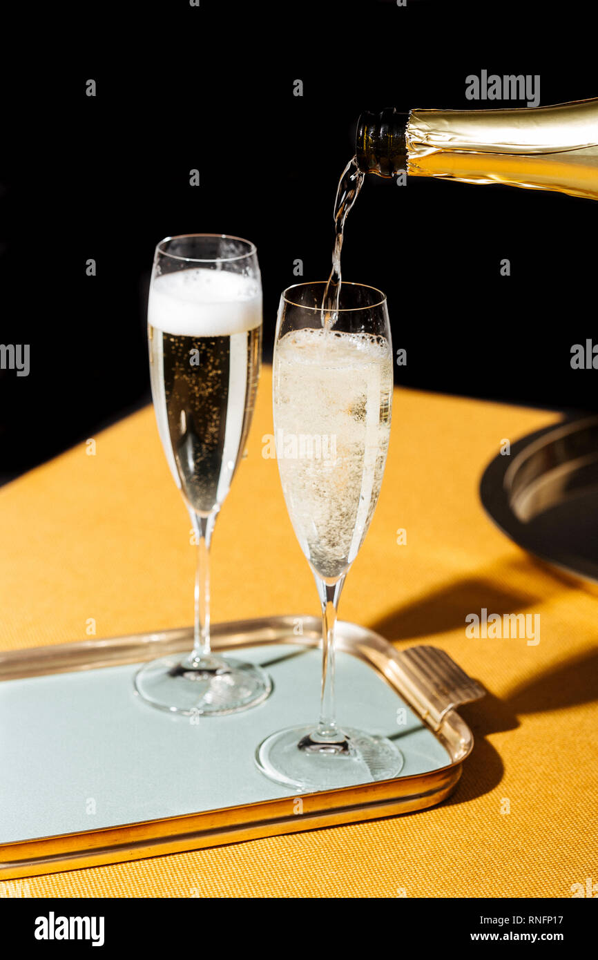 Prosecco cork pop hi-res stock photography and images - Alamy
