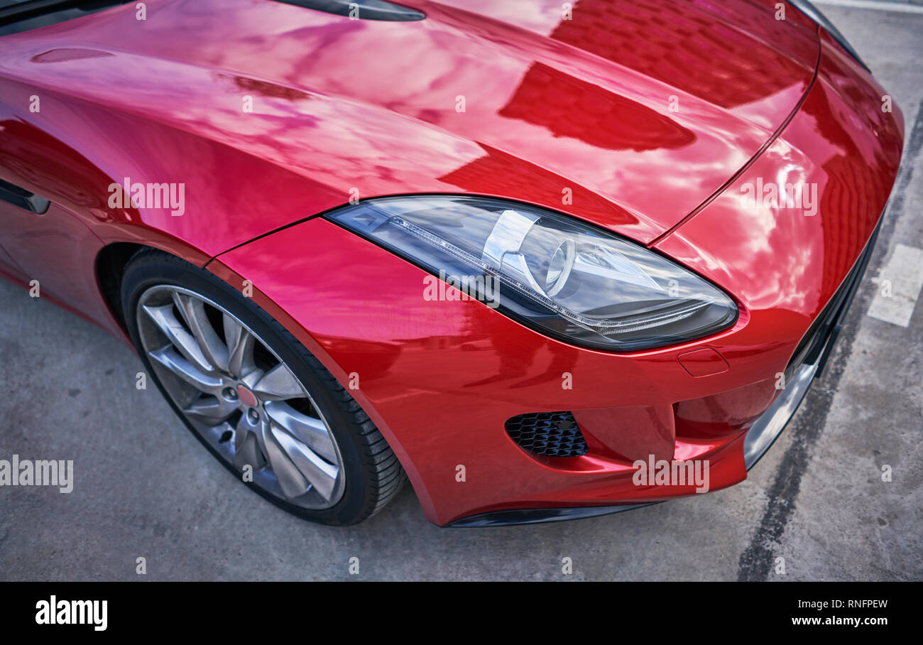 red sports car Stock Photo - Alamy
