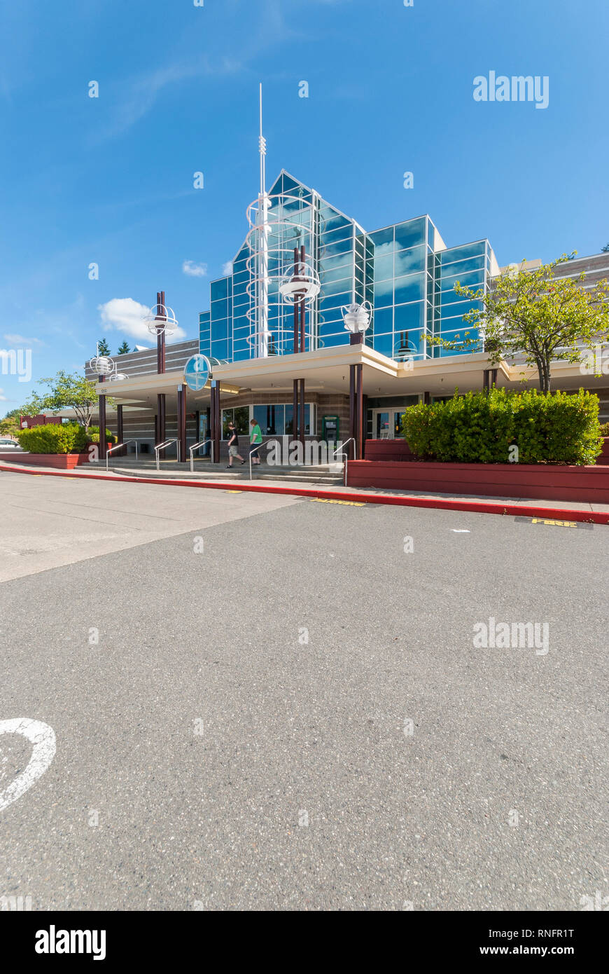 Regal cinemas crossroads 8 hi-res stock photography and images - Alamy