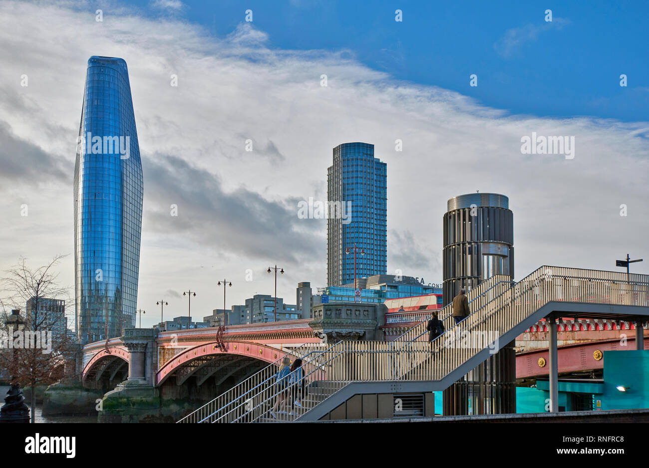 Steps tower bridge hi-res stock photography and images - Alamy