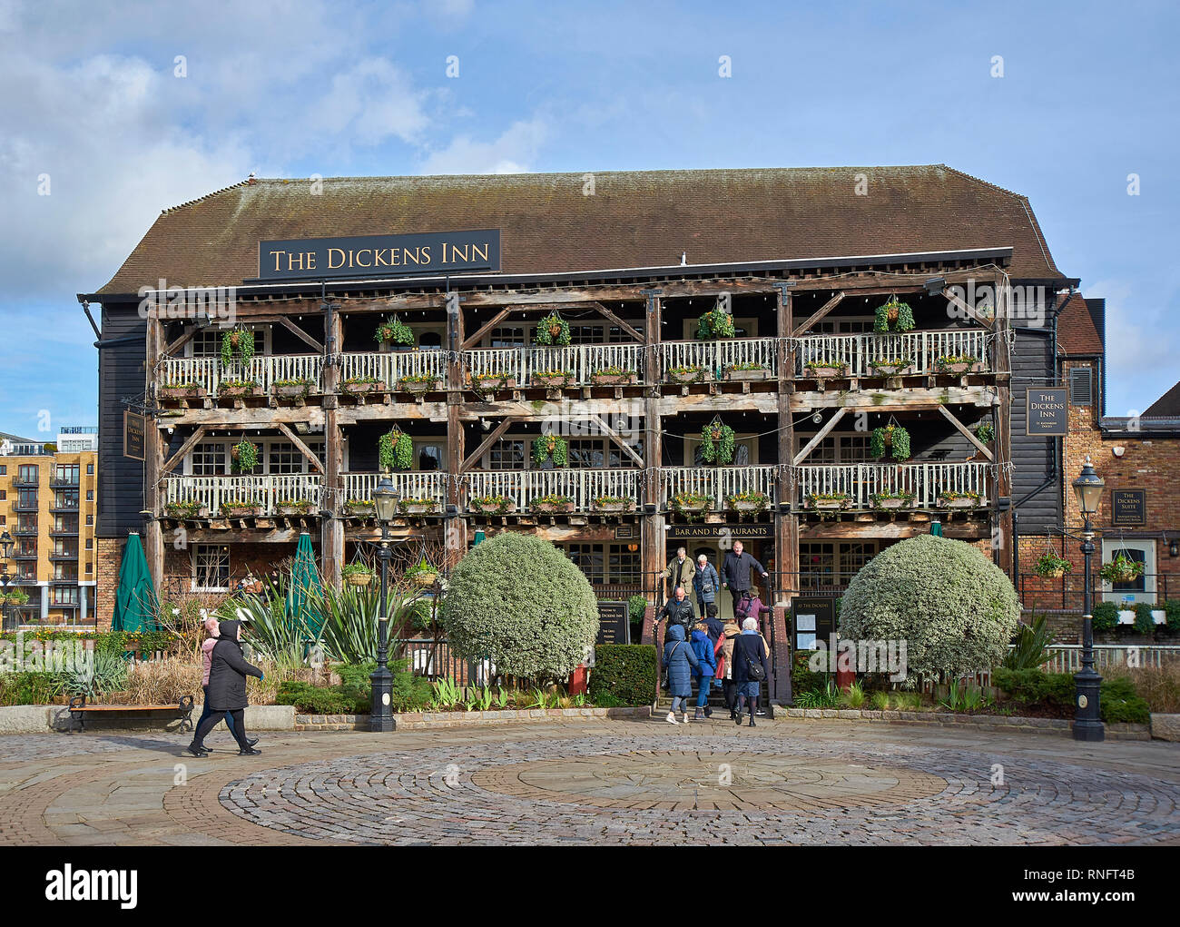 LONDON ST KATHERINE DOCK THE DICKENS INN Stock Photo - Alamy
