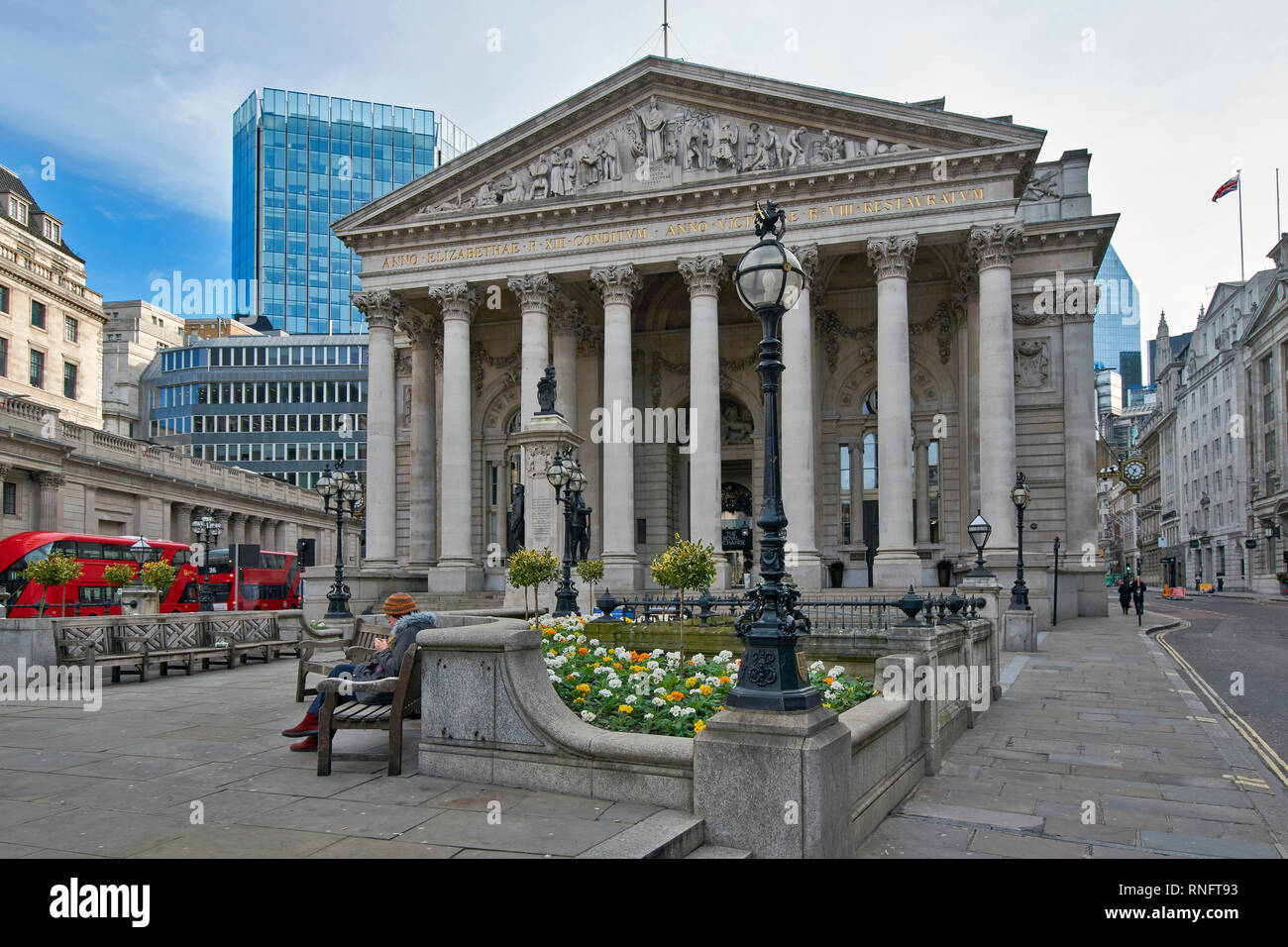 Wellington statue cornhill hi-res stock photography and images - Alamy