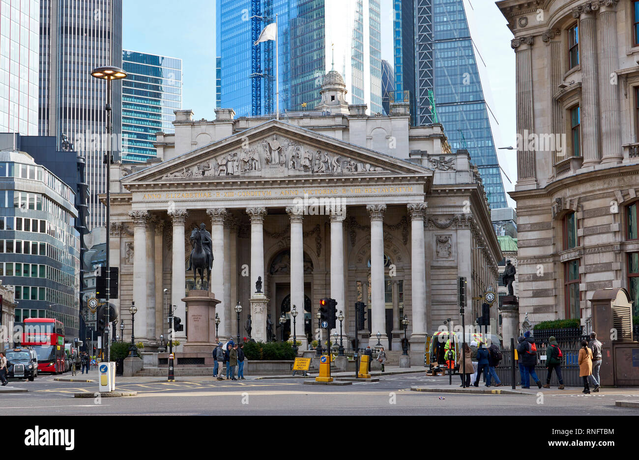 Statue of wellington city of london hi-res stock photography and images ...