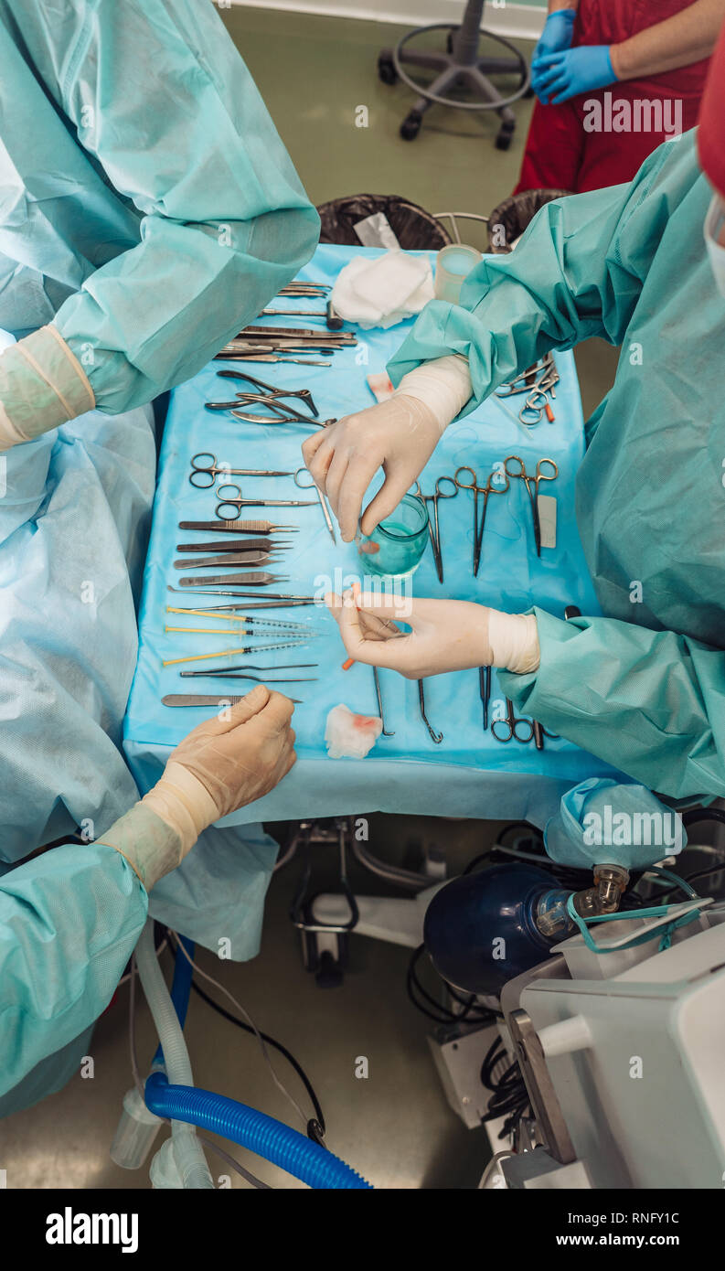 Surgical hand scrub hi-res stock photography and images - Alamy