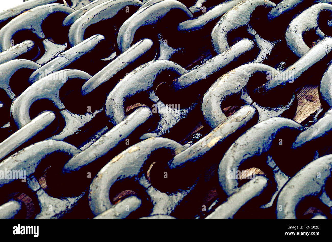 1981 - Links of ship anchor chains Stock Photo - Alamy