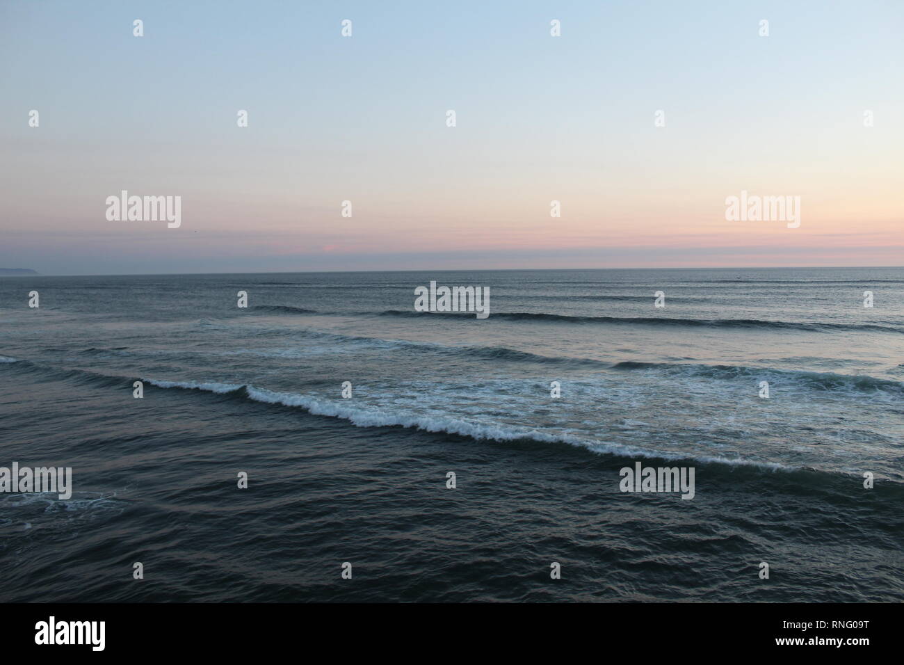 Beautiful ocean waves photography hi-res stock photography and images ...