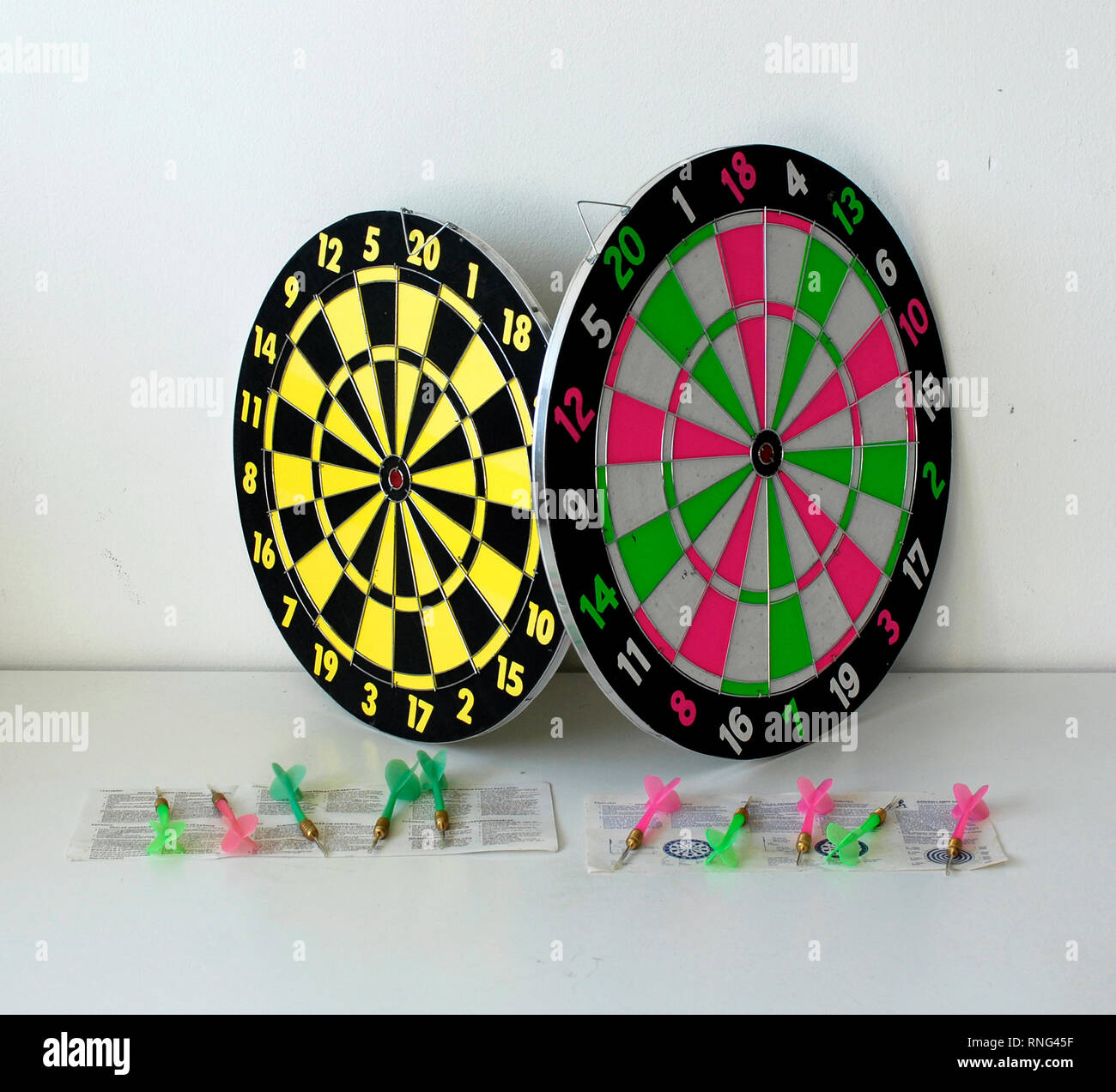 Dartboard texture hi-res stock photography and images - Alamy