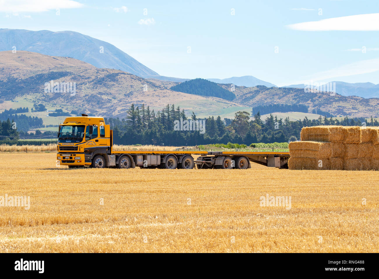 Truck load of hay hi-res stock photography and images - Alamy