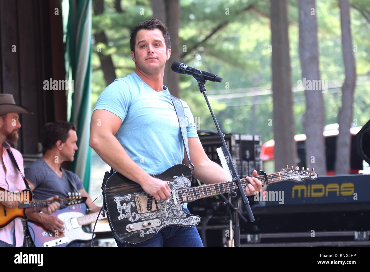 Easton corbin hi-res stock photography and images - Alamy