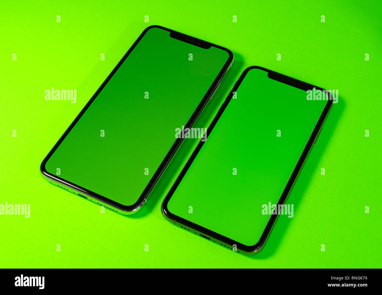 PARIS, FRANCE - SEP 27, 2018: Blacnk green chroma key on Apple ...