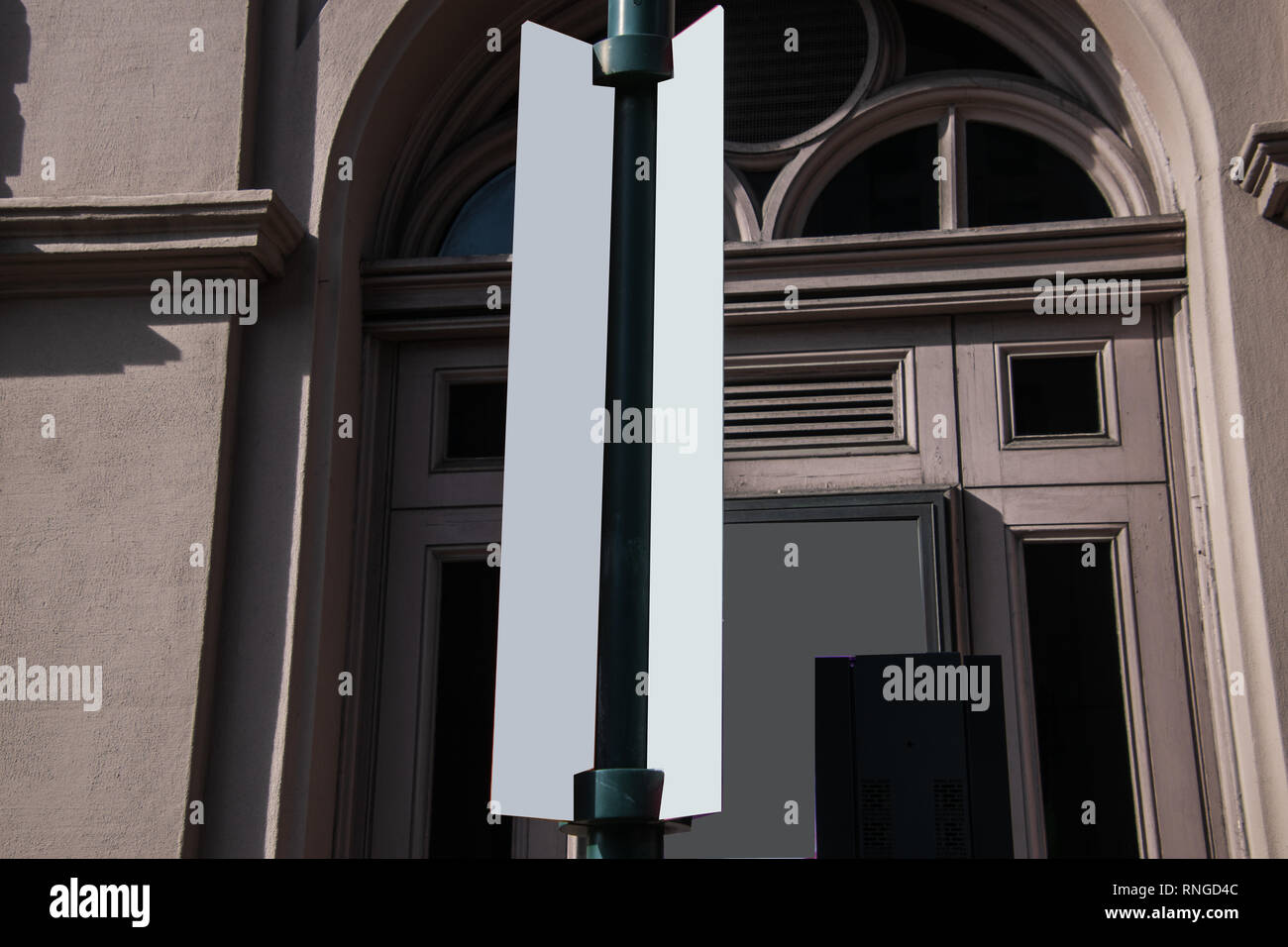 Blank Sign Building High Resolution Stock Photography and Images - Alamy