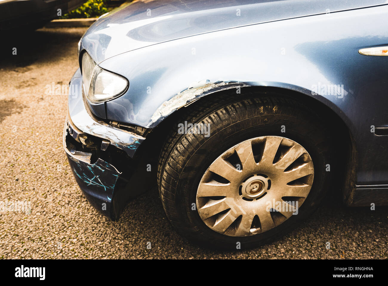 Car Crash and Car Damage. Body work and bumper Stock Photo - Alamy