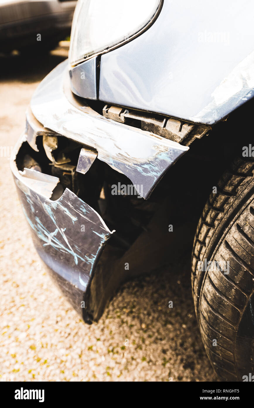 Car Crash and Car Damage. Body work and bumper Stock Photo - Alamy