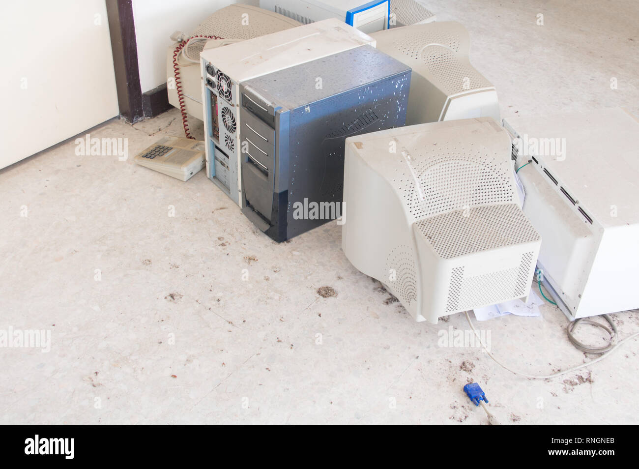 Trash Computer Screen Stock Photos & Trash Computer Screen Stock Images ...