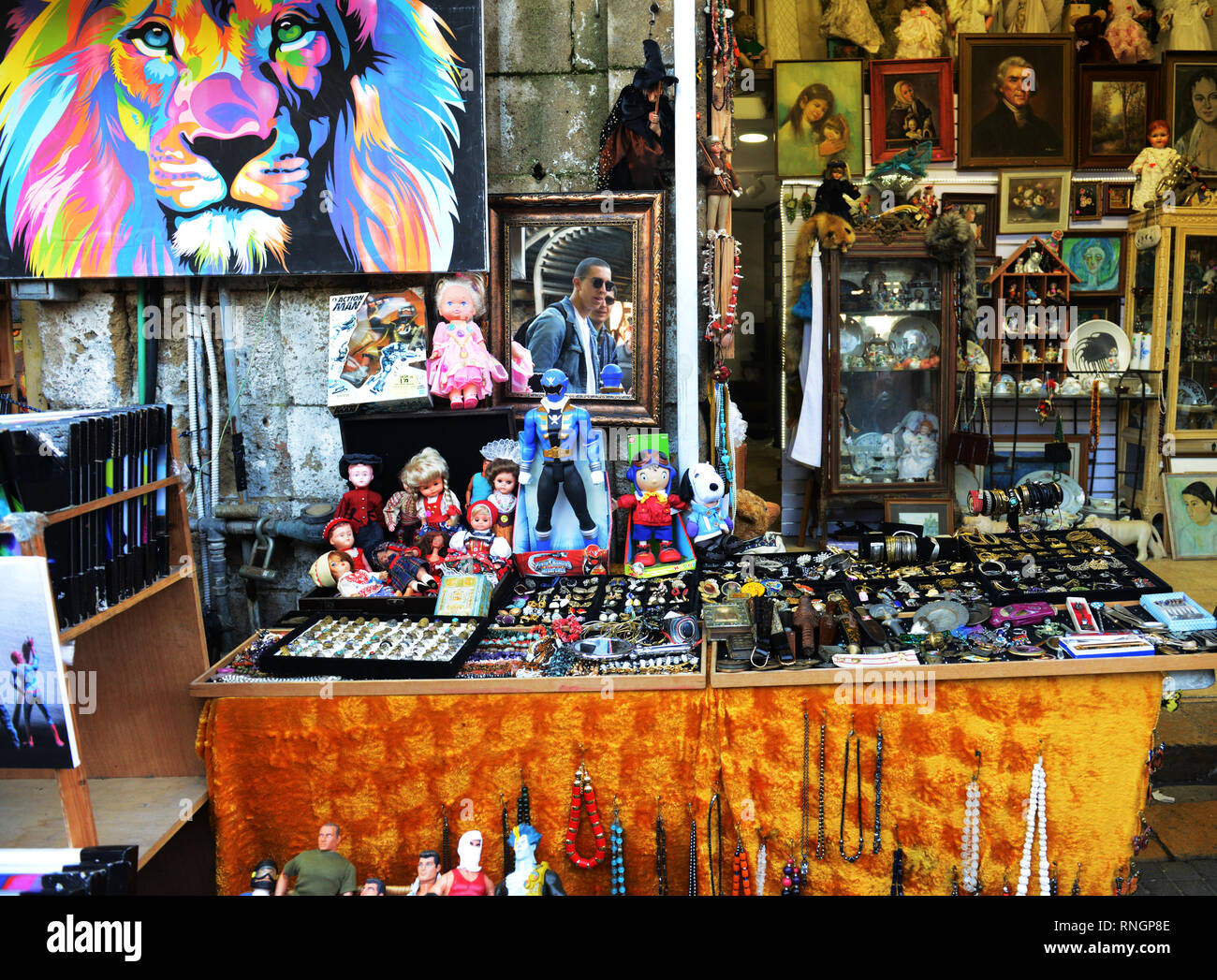 Jaffa israel flea tourist attraction hi-res stock photography and ...
