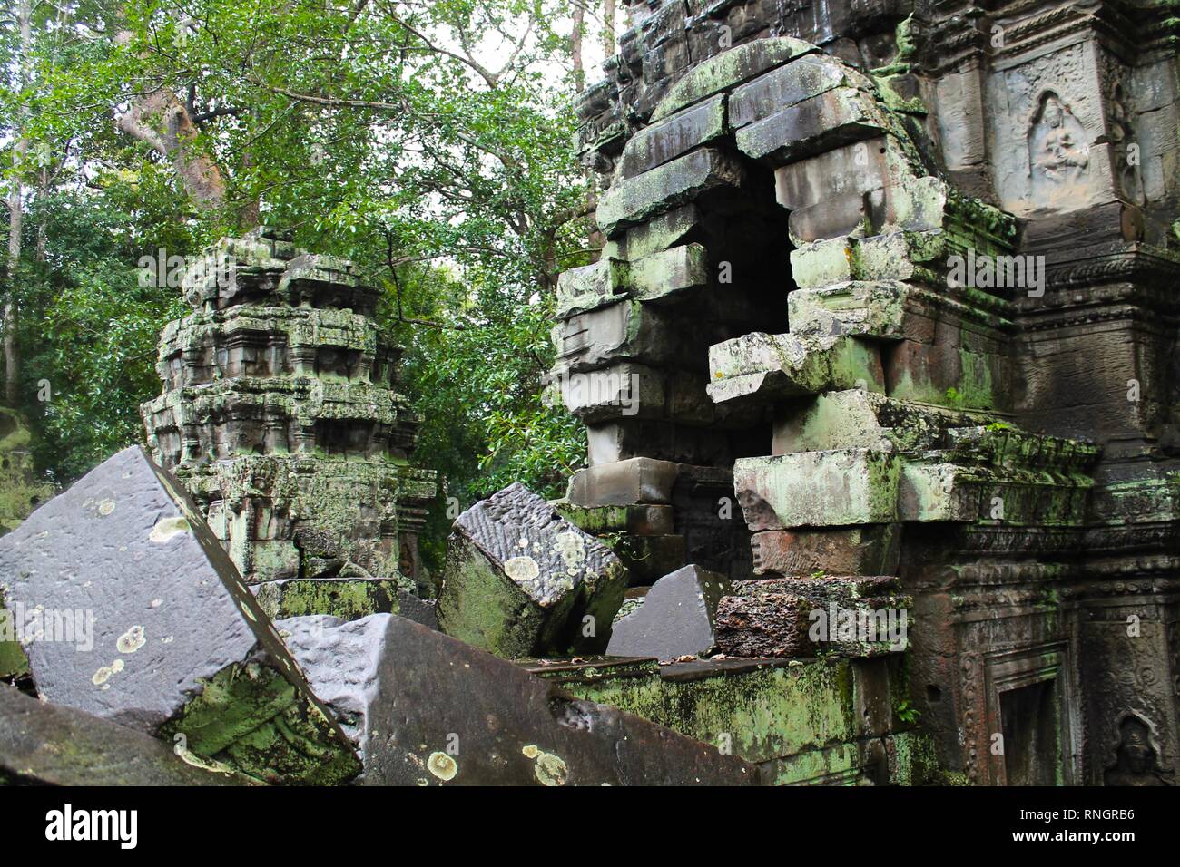 Ruins of the temple Stock Photo - Alamy