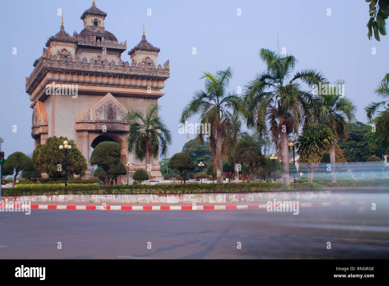 Patuxay monument hi-res stock photography and images - Alamy