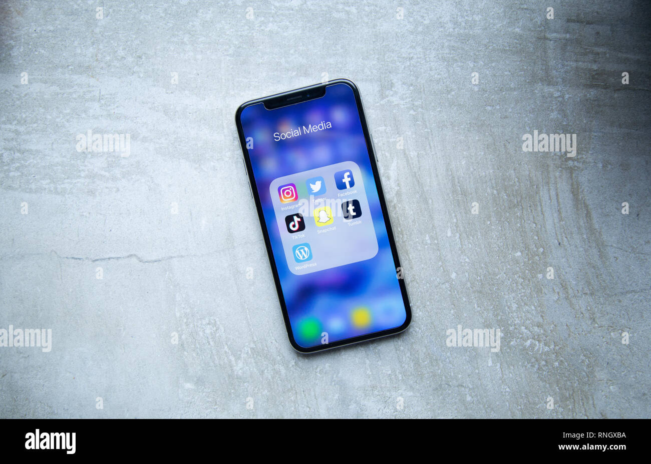 Application media hi-res stock photography and images - Alamy