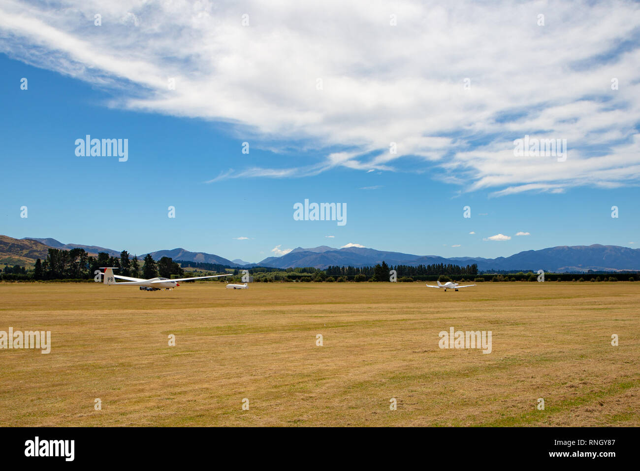 Glider plane hi-res stock photography and images - Alamy