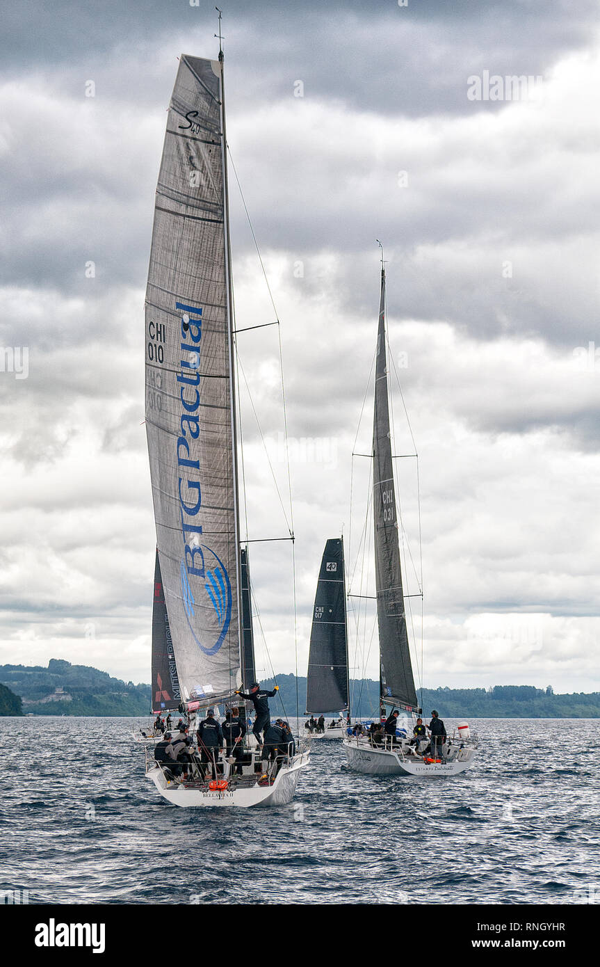 Tripulaciones hi-res stock photography and images - Alamy