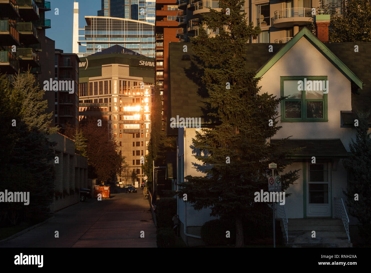 Calgary house hi-res stock photography and images - Alamy