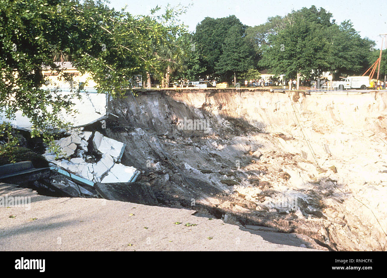 Winter Park Florida Sinkhole of 1981 - Remnants of community pool in ...