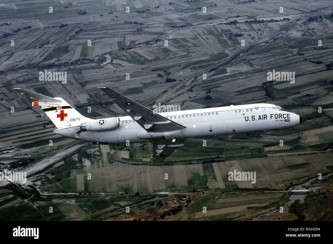 1981 Military Airplane High Resolution Stock Photography and Images - Alamy