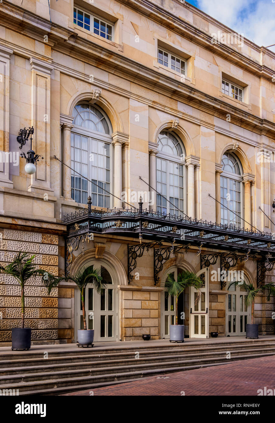 Bogota colonial house hi-res stock photography and images - Alamy