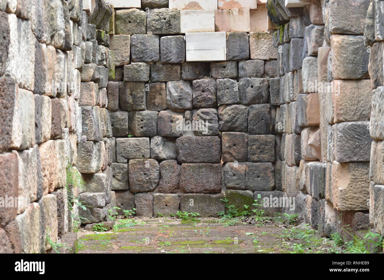 Sadok kok thom hi-res stock photography and images - Alamy