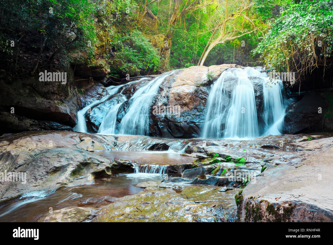 Mae sa waterfall in hi-res stock photography and images - Alamy