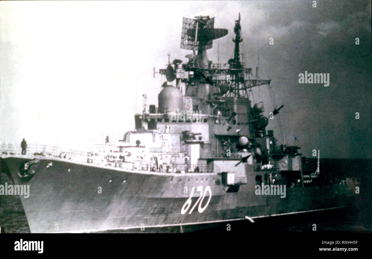 Soviet guided missile destroyer hi-res stock photography and images - Alamy