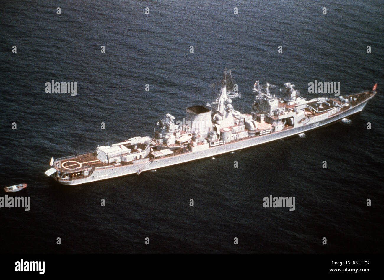 1980s - A port quarter view of a Soviet Kara Class guided missile ...