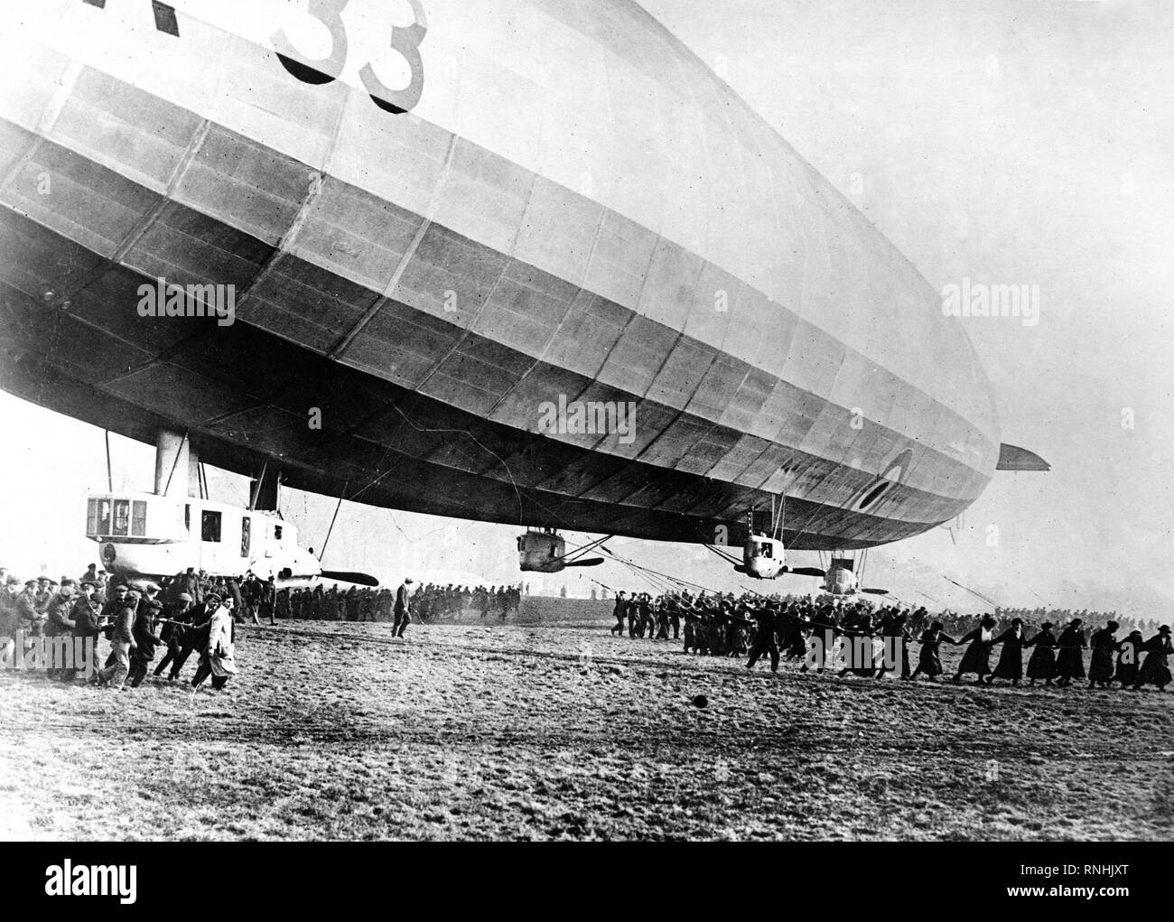 Trans atlantic flight hi-res stock photography and images - Alamy