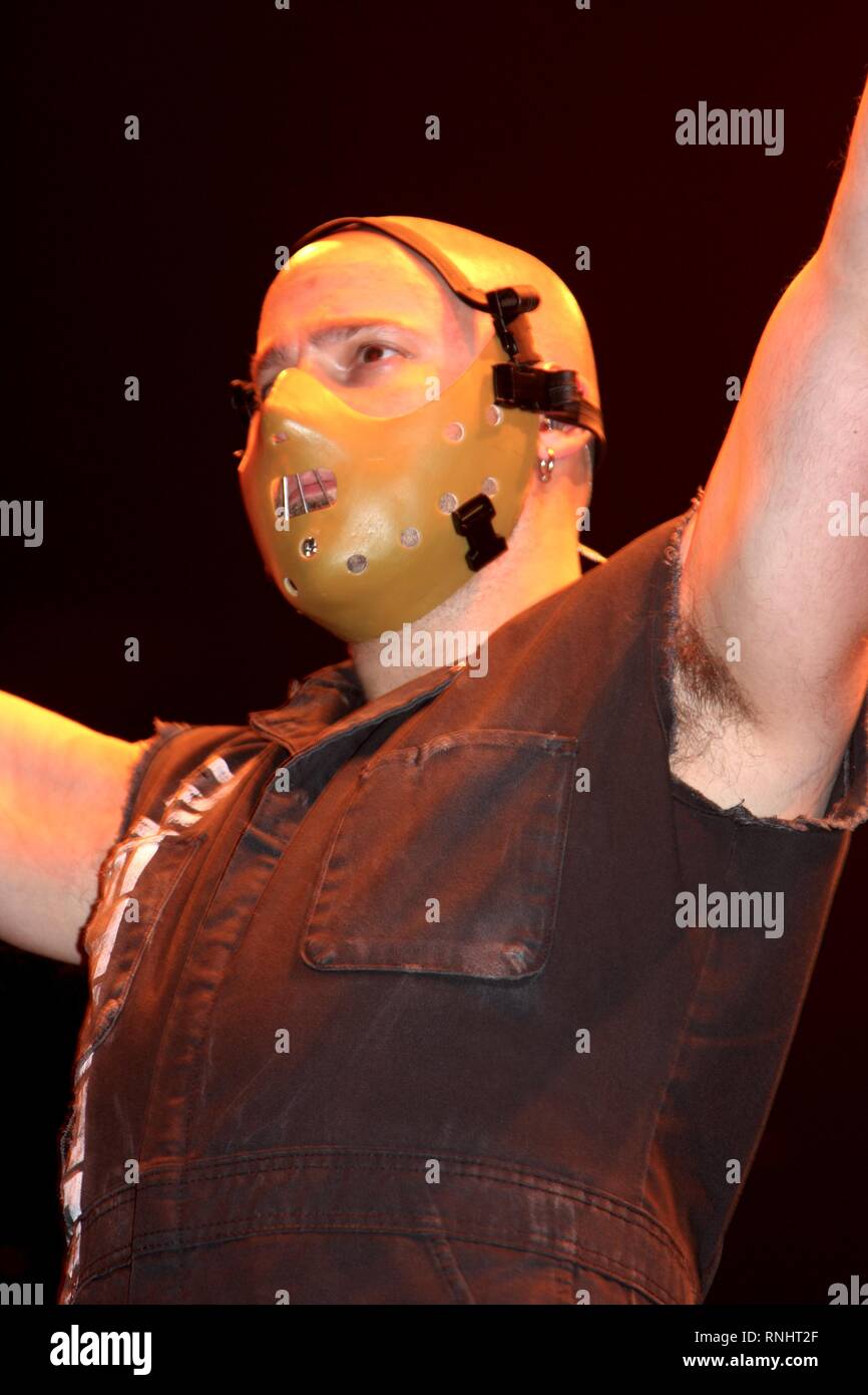 David draiman hi-res stock photography and images - Alamy