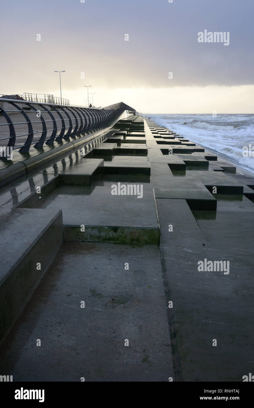 Wet concrete wave breaker units hi-res stock photography and images - Alamy